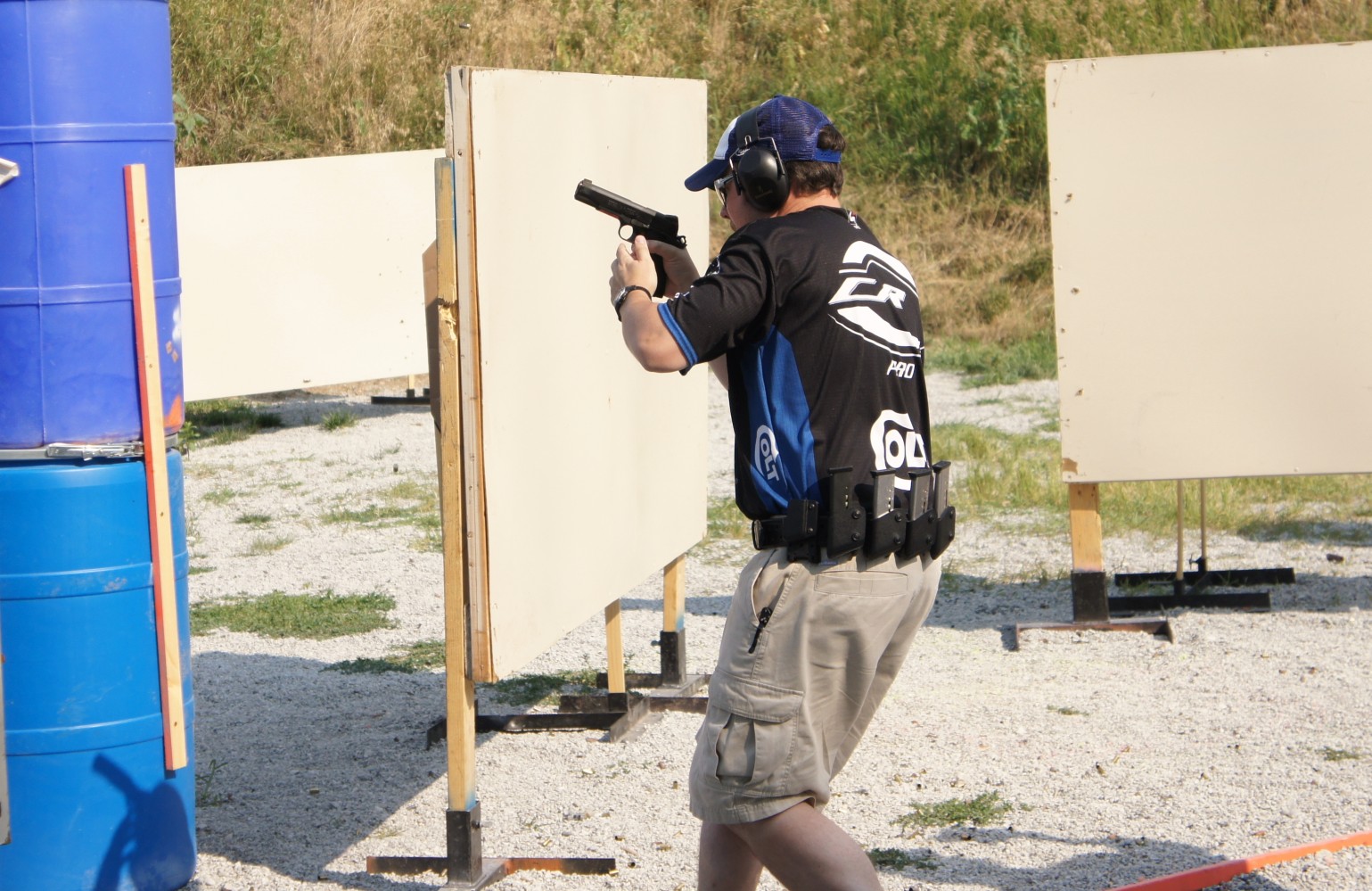 Photo of the day: reloading on the move - Gun Nuts Media