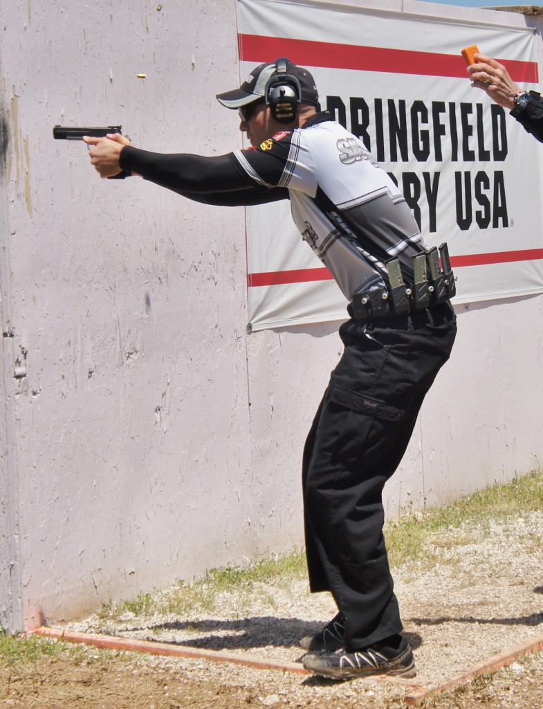 Examples of a good shooting stance - Gun Nuts Media