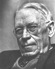 On the shoulders of giants - Gun Nuts Media